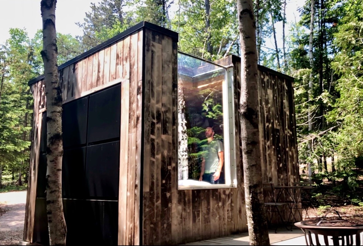Open-roof cube cabins and containers to build a Boreal utopia ...